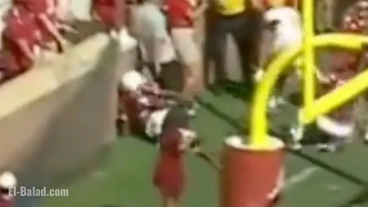 Football Player Injured in Collision with Brick Wall During Game - El ...